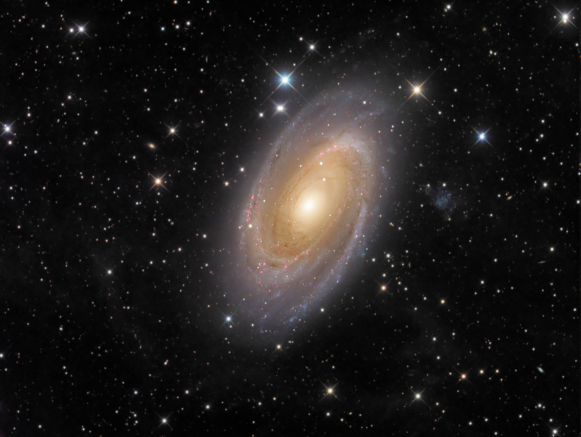 Les galaxies par milliards de notre Univers (quasi) infini | different.land